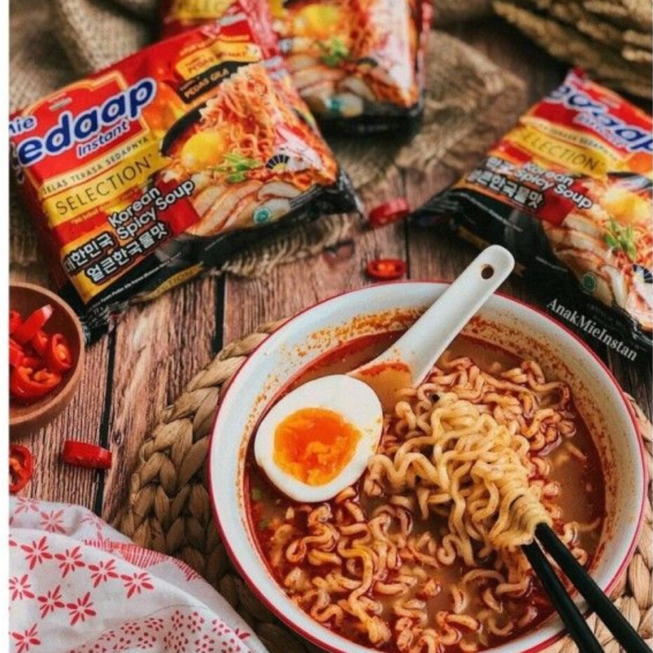 Mie Sedaap Korean Spicy Chicken Soup Noodles 87g – Authentic Korean ...